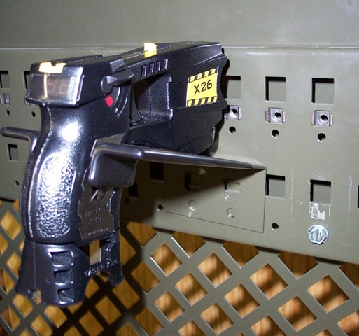 武器架武器储存武器柜为美国军事上的GSA和NSN系统- X26泰瑟柜-高密度存储架|紧凑架|空间节省文件柜 - 新利18官方手机下载APP