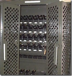 武器架武器储存武器柜为美国军事上的GSA和NSN系统- X26泰瑟柜-高密度存储架|紧凑架|空间节省文件柜 - 新利18官方手机下载APP